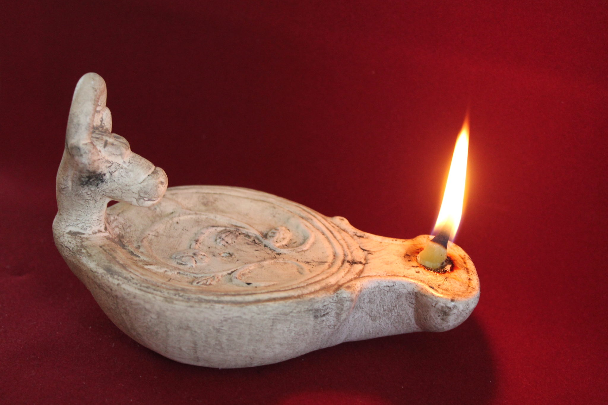 LUCERNA ROMANA DE ÉQUIDO – ERA Cultura